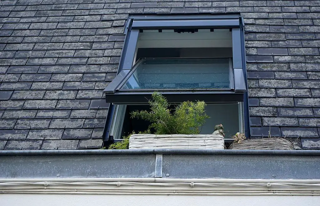 Quand et comment remplacer un velux existant ? – Conseils d'experts
